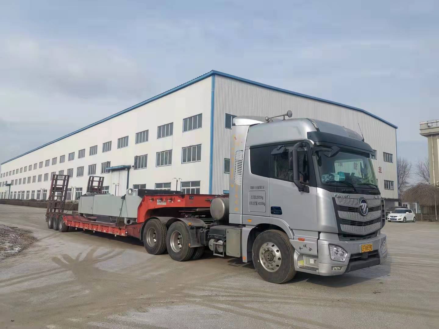4500-ton Hydraulic Press For Compacting Titanium Sponge