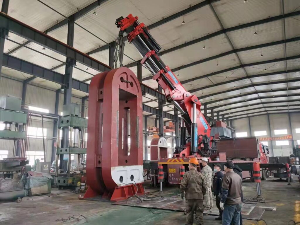 The Frame of 10000-ton Hydraulic Press for Forging metals. The Frame of ...